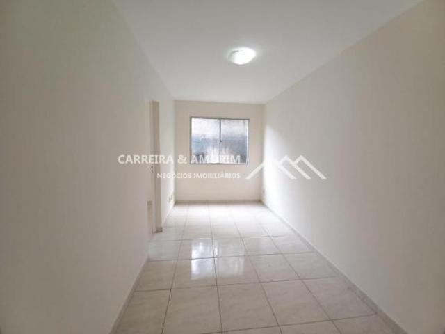 APARTAMENTO A VENDA, 2 DORMITÓRIOS, SALA 2 AMBIENTES COM VAGA DE GARAGEM NO HORTO DO YPE