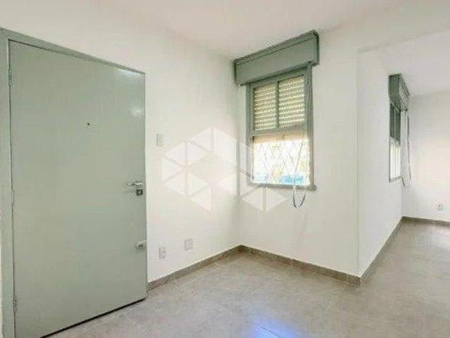 Apartamento à venda, 2 dormitórios, vaga rotativa bairro Santo Antônio, Porto Alegre/RS