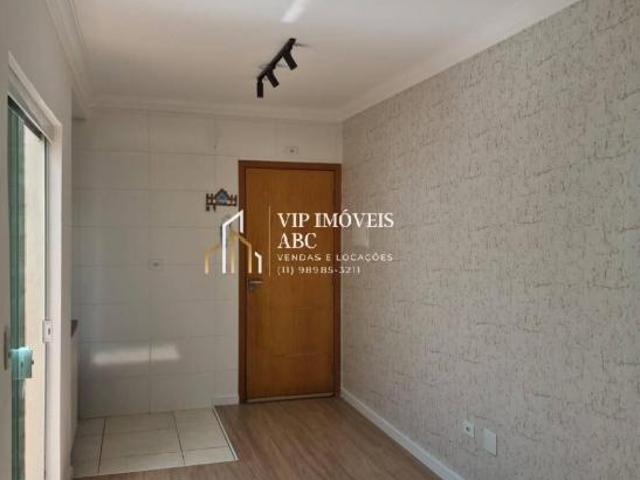 Apartamento à venda 2 dorms, Quintal com churrasqueira R$270.000