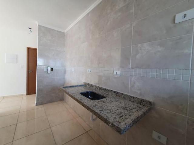 Apartamento a venda 2 suítes e 2 vagas Guilhermina em Praia Grande SP