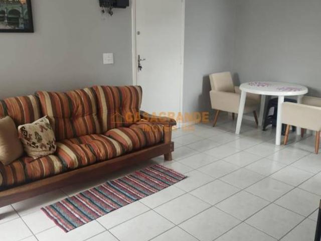 Apartamento à Venda 2 quartos, 56m², varanda, ar condicionado Res União