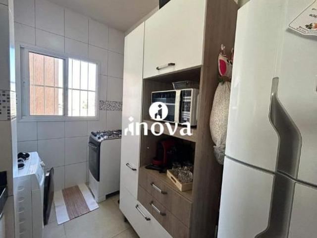 Apartamento à venda, 2 quartos, 1 suíte, 1 vaga, Olinda Uberaba/MG