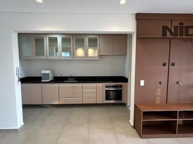 Apartamento à venda 2 quartos, 1 suíte, 2 salas, 2 banheiros, 2 vagas, 74m²