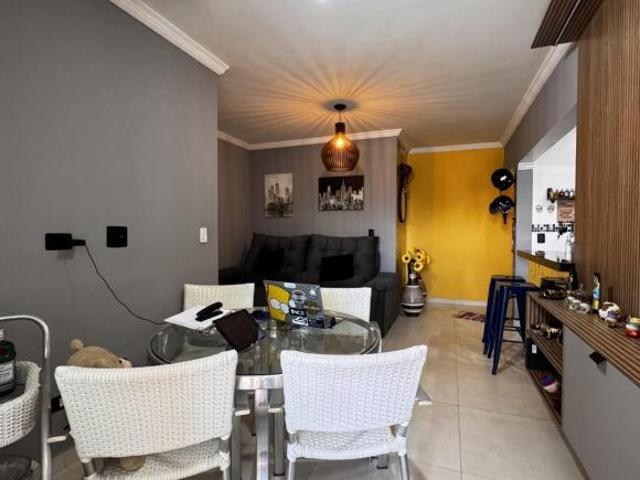 Apartamento à venda 2 quartos 1 suíte 2 vagas sacada gourmet Canto do Forte PG