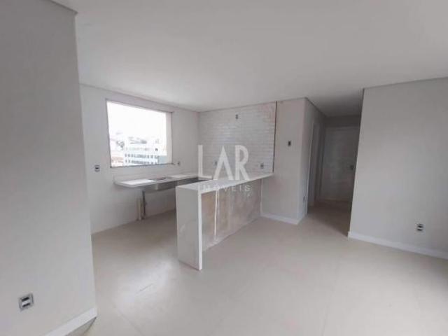 Apartamento à venda, 2 quartos, 1 suíte, 2 vagas, Sagrada Família Belo Horizonte/MG