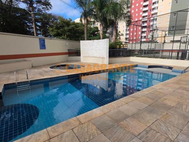 Apartamento à Venda 2 quartos, 1 suíte, 67m², 2 vagas Santana