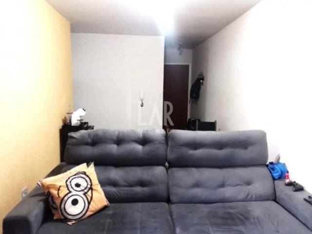 Apartamento à venda, 2 quartos, 1 vaga, Sagrada Família Belo Horizonte/MG
