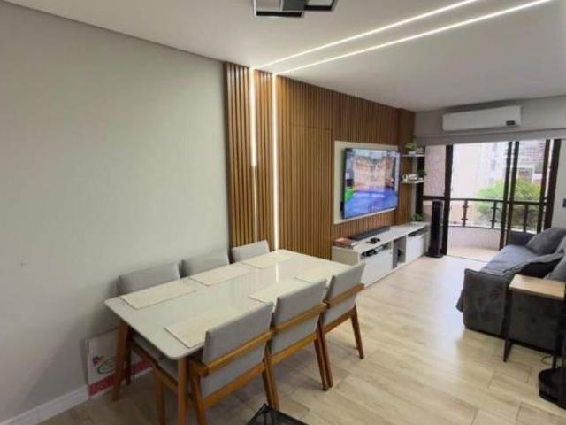 Apartamento a venda 2 quartos, 1 vaga Ponta da Praia