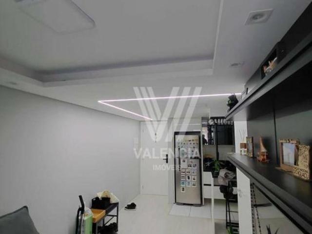 Apartamento à venda | 2 quartos | 1 vaga | Porteira fechada | Sítio Cercado – Curitiba/PR