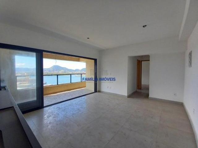 Apartamento à Venda 2 Quartos Vista Mar Ponta da Praia Santos/SP