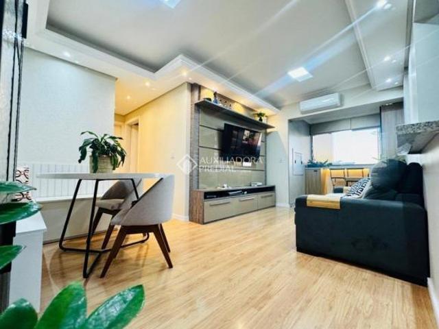 Apartamento a venda 2 quartos a venda no centro de Canoas com sacada fechada e churrasqueira