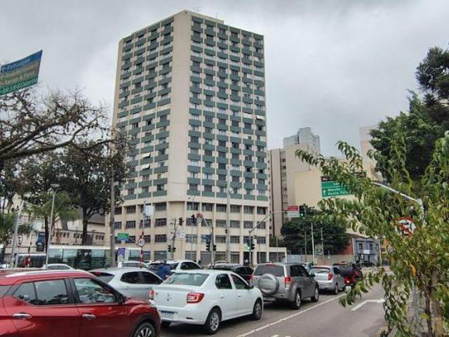 Apartamento a venda 2 quartos e 1 vaga de garagem em frente ao passeio publico Curitiba PR