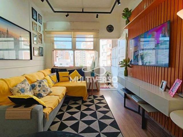 Apartamento à venda, 2 quartos no bairro Gonzaga em Santos