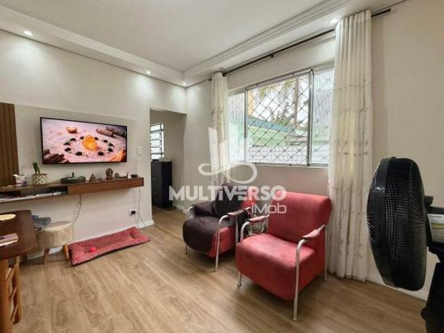 Apartamento à venda, 2 quartos no bairro Gonzaga em Santos