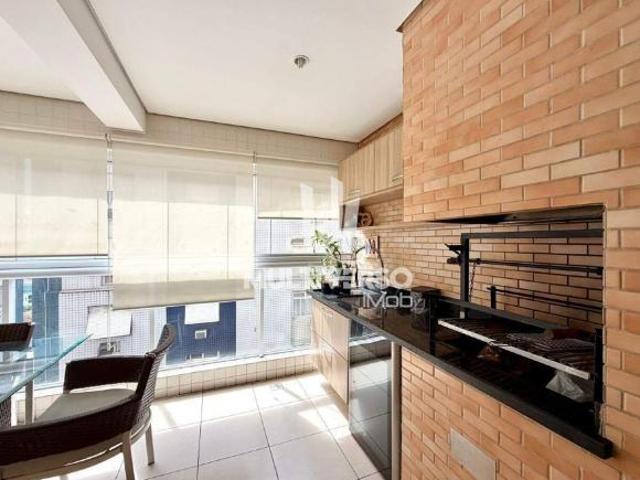 Apartamento à venda, 2 quartos no bairro Gonzaga em Santos
