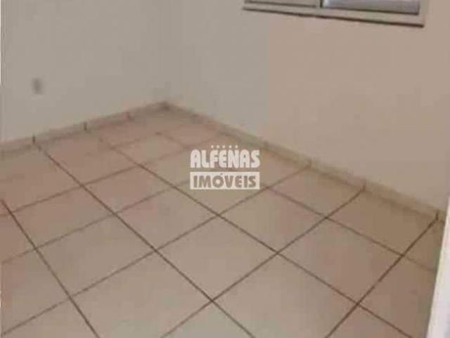 Apartamento à venda 2 quartos no Bairro ICAIVERA