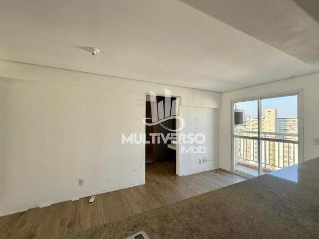 Apartamento à venda, 2 quartos no bairro José Menino em Santos