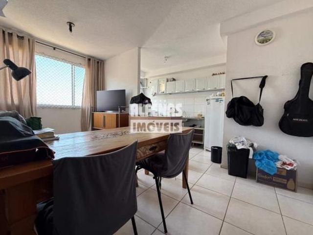 Apartamento à venda 2 quartos no Bairro JK