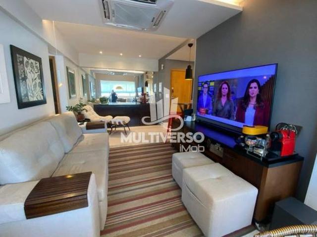 Apartamento à venda, 2 quartos no bairro Macuco em Santos