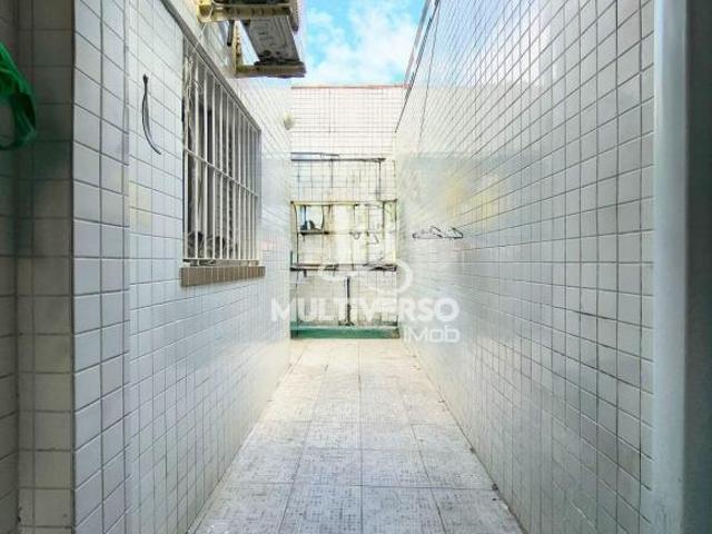Apartamento à venda, 2 quartos no bairro Ponta da Praia em Santos