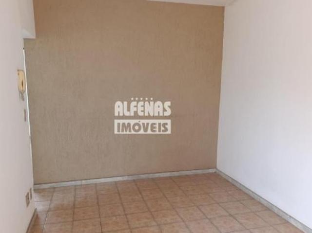 Apartamento à venda 2 quartos no Bairro TRES BARRAS