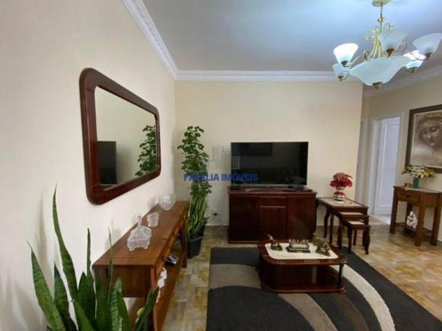 Apartamento à venda 2 quartos Santos, SP
