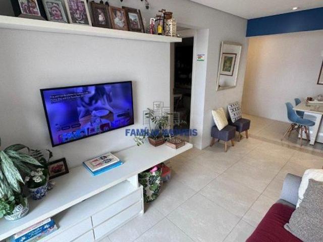 Apartamento à venda 2 quartos suíte vaga lazer Marapé Santos/SP