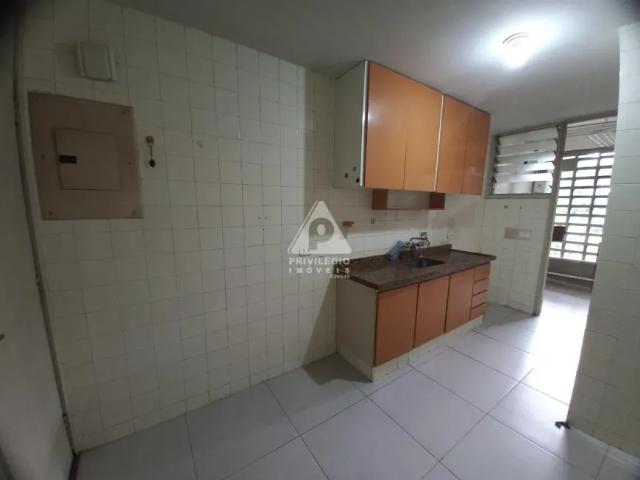Apartamento à Venda, 2 quartos, Suíte, Varanda, Infraestrutura, Vaga na Escritura, Botafogo, Flameng