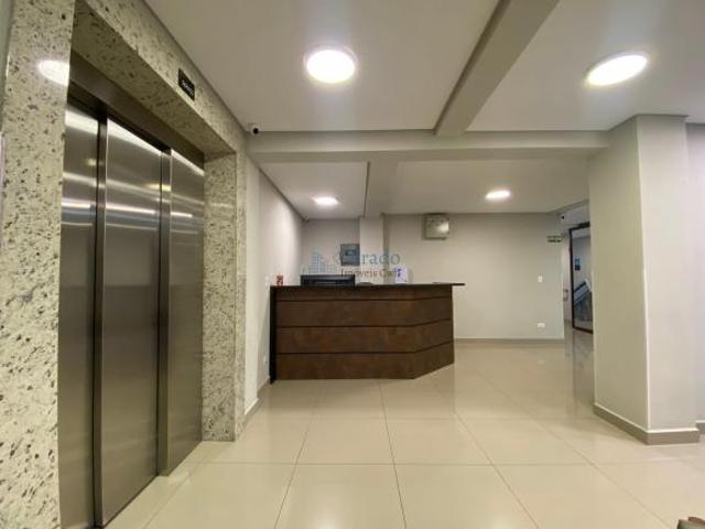 Apartamento à venda, 35 m² privativos, 1 dormitório, Centro, Curitiba, PR