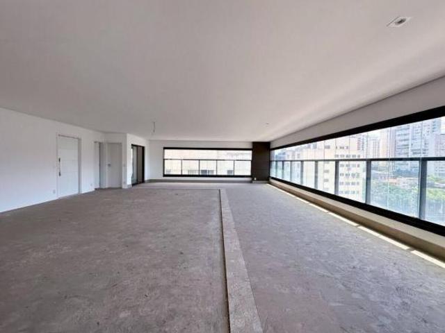 Apartamento à Venda 310m², 4 Suítes, 4 Vagas de garagem por R$ R$ 3.500.000,00 Higienópolis São P