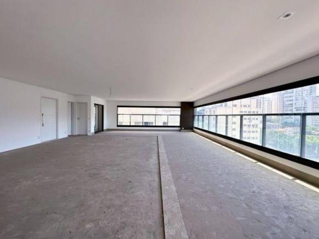 Apartamento à Venda 310m², 4 Suítes, 4 Vagas de garagem por R$ R$ 3.500.000,00 Higienópolis São P