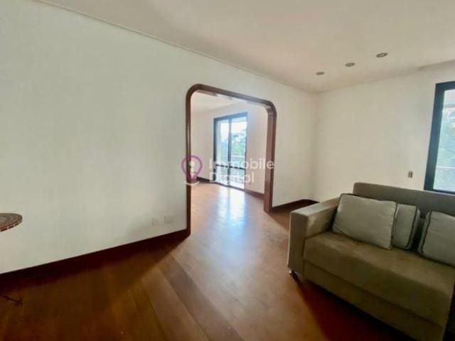 Apartamento à venda 329m²|4 quartos|3 vagas