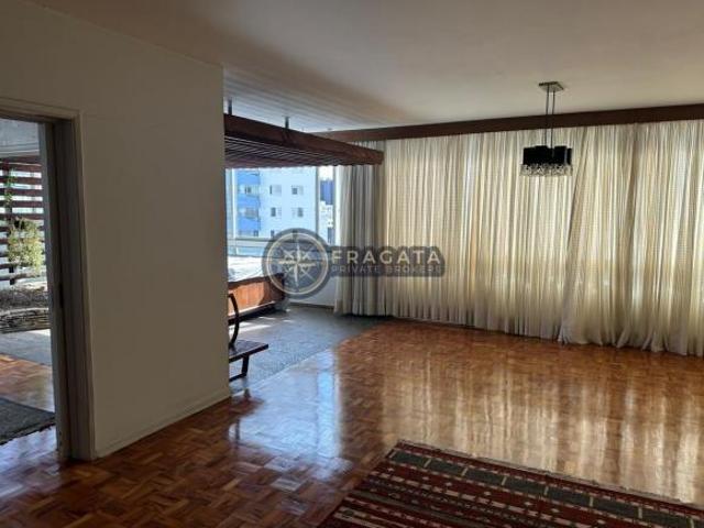 Apartamento à venda 330m² com 4 dormitórios sendo 1 suíte e 2 vagas de garagem Jardim Paulista