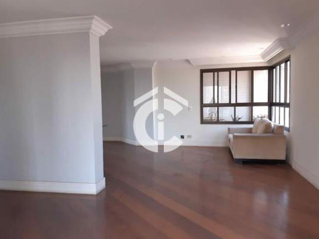 Apartamento á venda 3 dormitórios, 3 vagas com Deposito na garagem 163m2 Mooca