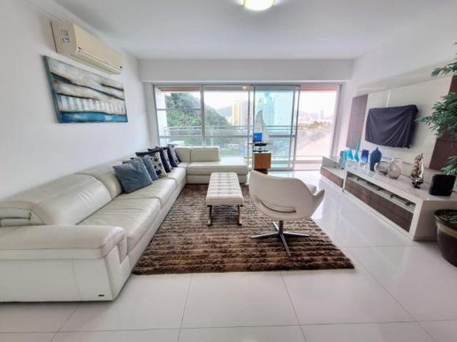Apartamento à venda 3 dormitorios 3 suites 2 vagas Pitangueiras em Guarujá/SP