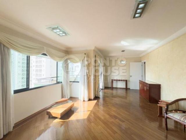 Apartamento à venda, 3 dormitórios sendo 1 suíte, 3 vagas no Bosque da Saúde
