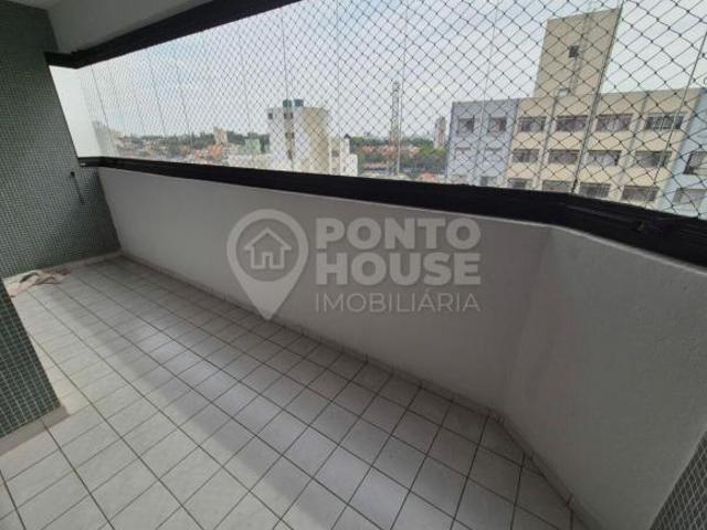 Apartamento à venda 3 dormitórios, suíte e 2 vagas, no bairro Saúde