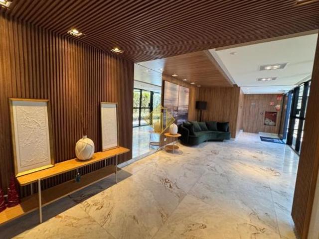 Apartamento à venda, 3 suítes, 2 vagas, Centro Cascavel/PR