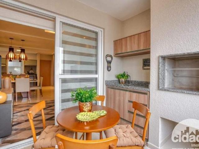 Apartamento à venda, 3 suítes, 2 vagas, Centro Cascavel/Pr