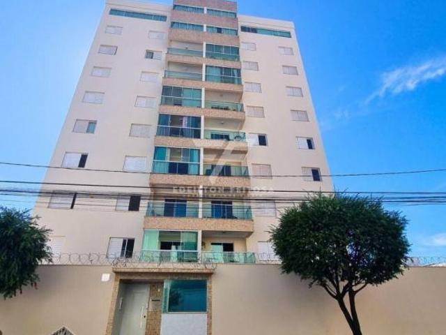 Apartamento à venda | 3 quartos 1 suíte | 104 m² | 4º andar com vista livre | Santa Mônica | Próxi