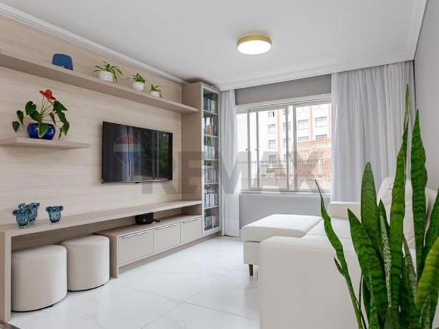 Apartamento à venda, 3 quartos 1 suíte, 1 vaga de garagem, no bairro Juvevê