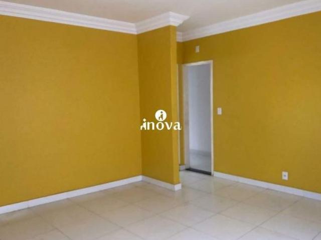 Apartamento à venda, 3 quartos, 1 suíte, 1 vaga, Mercês Uberaba/MG