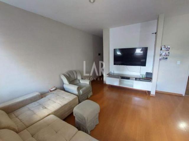 Apartamento à venda, 3 quartos, 1 suíte, 1 vaga, Sagrada Família Belo Horizonte/MG