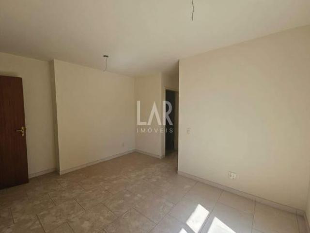 Apartamento à venda, 3 quartos, 1 suíte, 1 vaga, Sagrada Família Belo Horizonte/MG