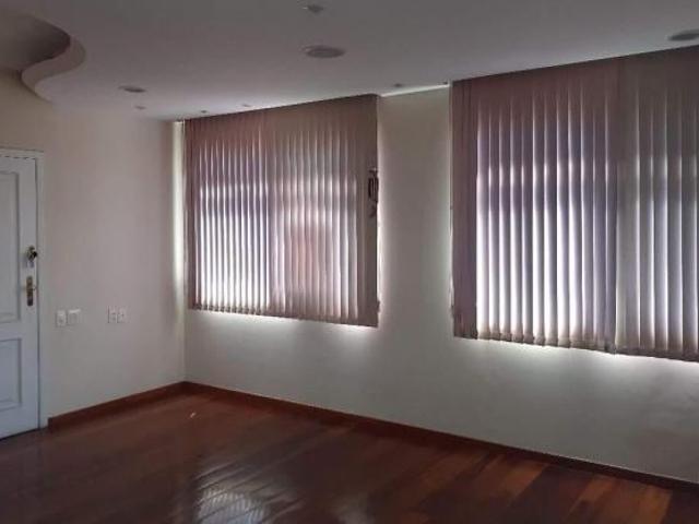 Apartamento à venda, 3 quartos, 1 suíte, 2 vagas, Sagrada Família Belo Horizonte/MG