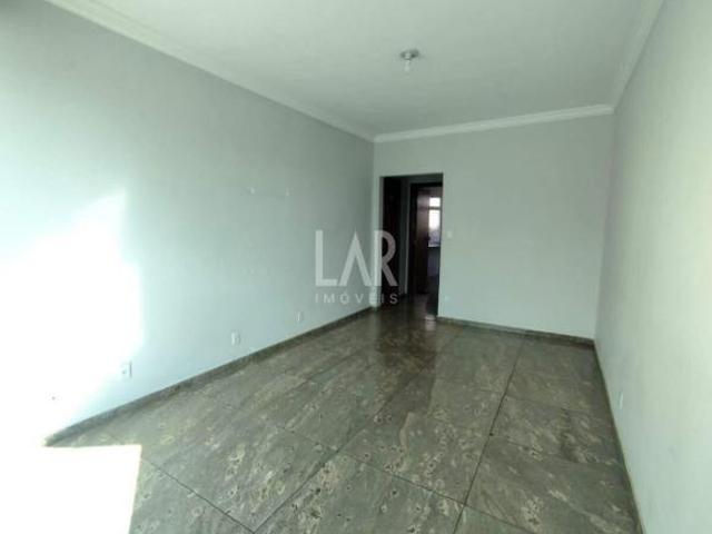 Apartamento à venda, 3 quartos, 1 suíte, 2 vagas, Sagrada Família Belo Horizonte/MG