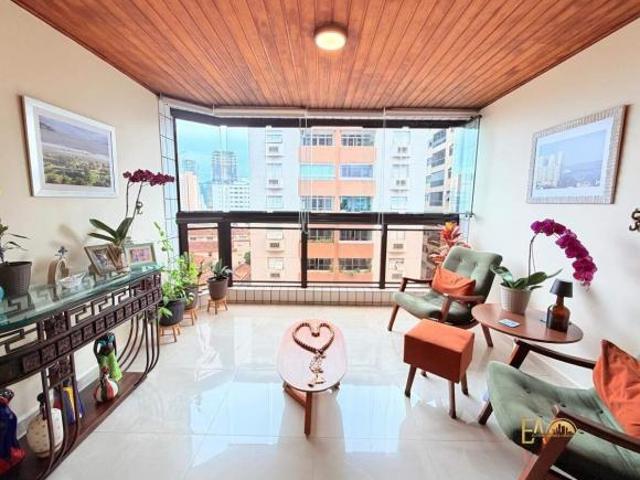 Apartamento à venda, 3 quartos, 1 suíte, 2 vagas, Ponta da Praia Santos/SP