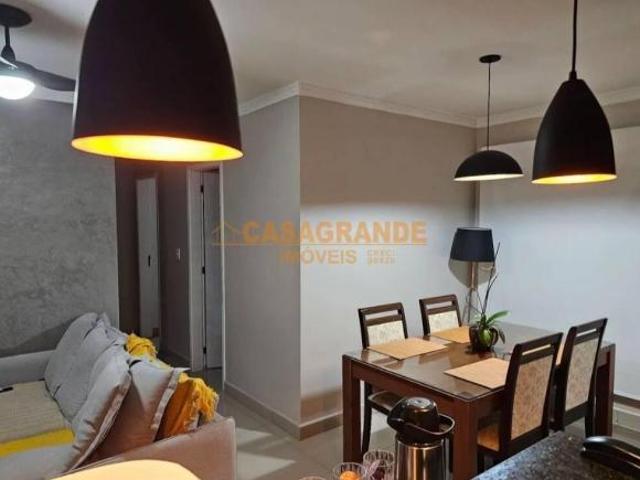 Apartamento à Venda 3 quartos, 1 suíte, 65m² Ed Jangada Monte Castelo