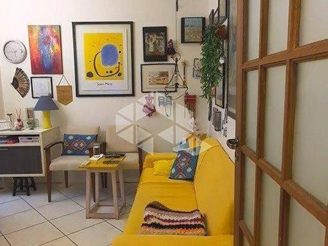 Apartamento à venda 3 quartos 2 Banheiros Bairro Santana Porto Alegre RS