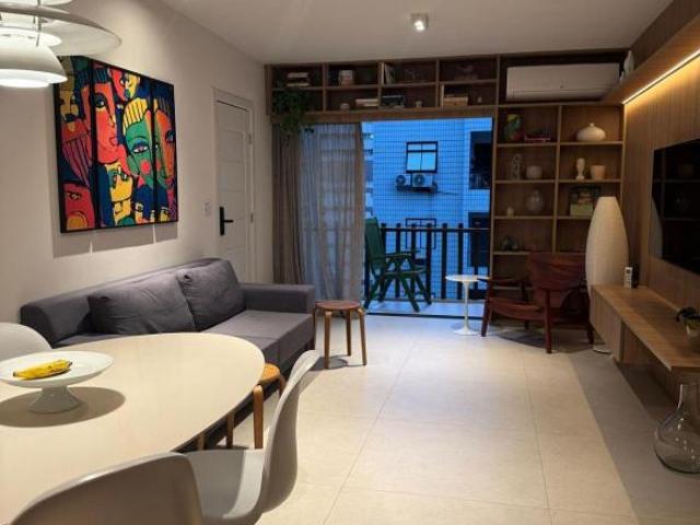 Apartamento á venda 3 Quartos 2 Suites Reformado e Mobiliado Vista Mar